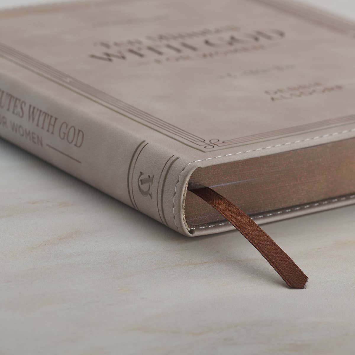 Devotional 10 Minutes with God for Women Faux Leather – Newnan Mercantile